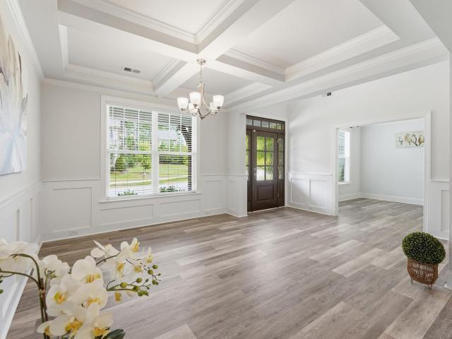 244 Holsten Bank Way