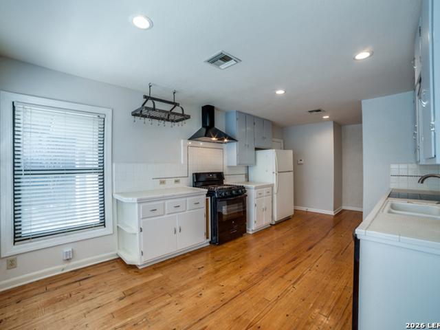 244 Halcyon Pl