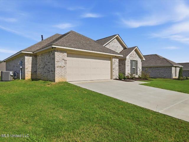 244 Hemingway Circle