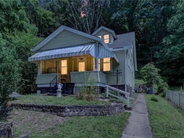 244 Hickory St, McKees Rocks, PA 15136