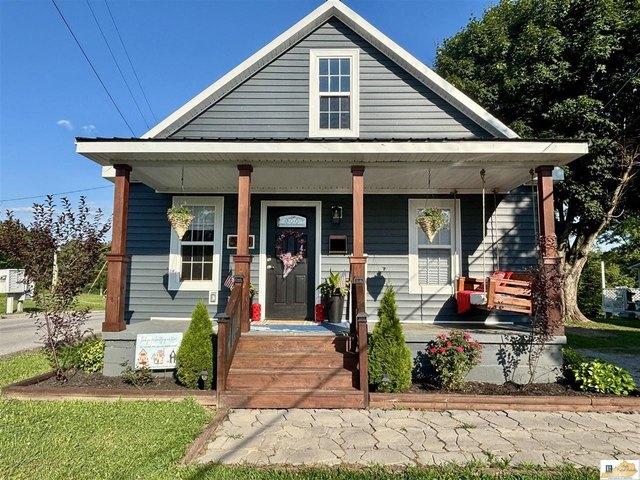 244 Owsley St, Burkesville, KY 42717