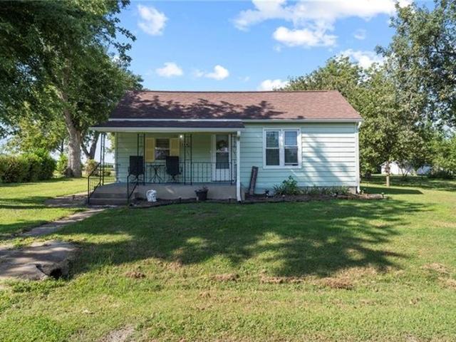 244 Locust St, Everest, KS 66424