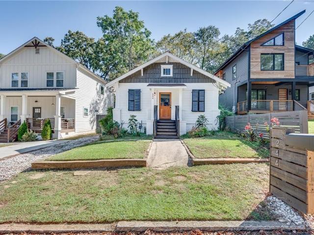 244 Laurel Avenue SW