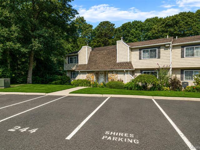 244 Lake Pointe Circle #244