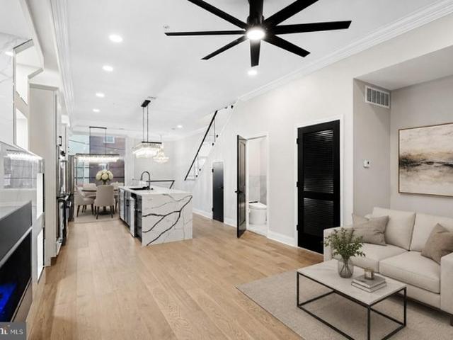 244 Montrose St, Philadelphia, PA 19147