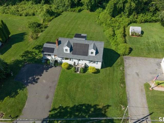 244 Middle River Rd, Danbury, CT 06811