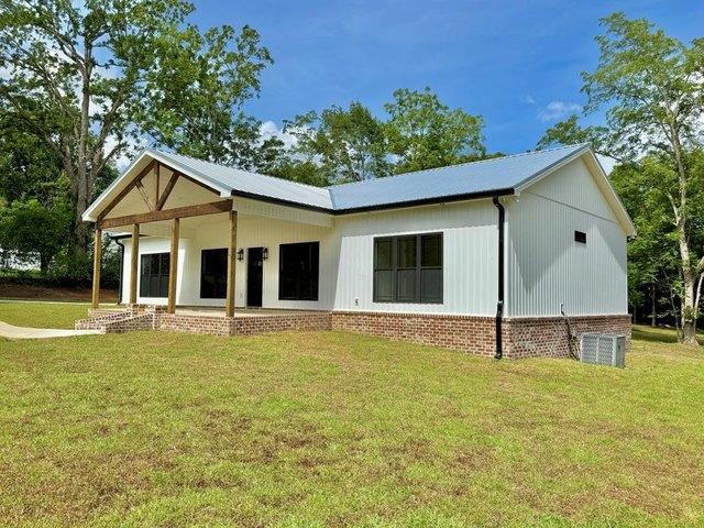 244 N Bob St, Coffee Springs, AL 36318