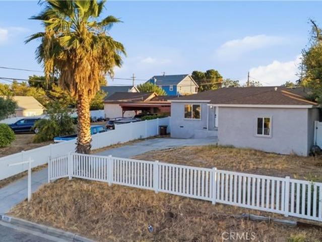244 N Glenwood St, Colton, CA 92324