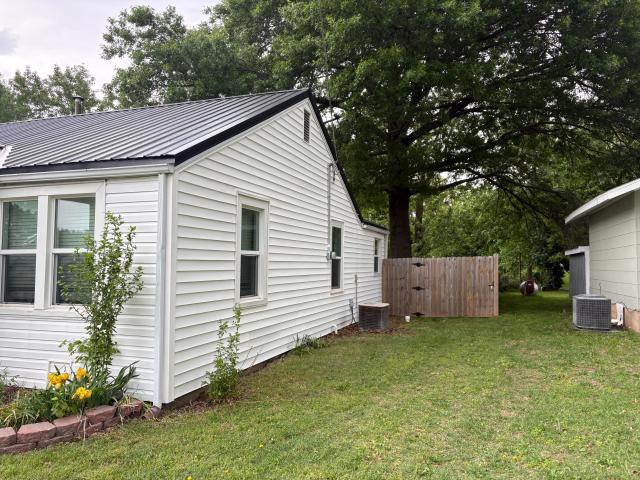 244 N Pine Street