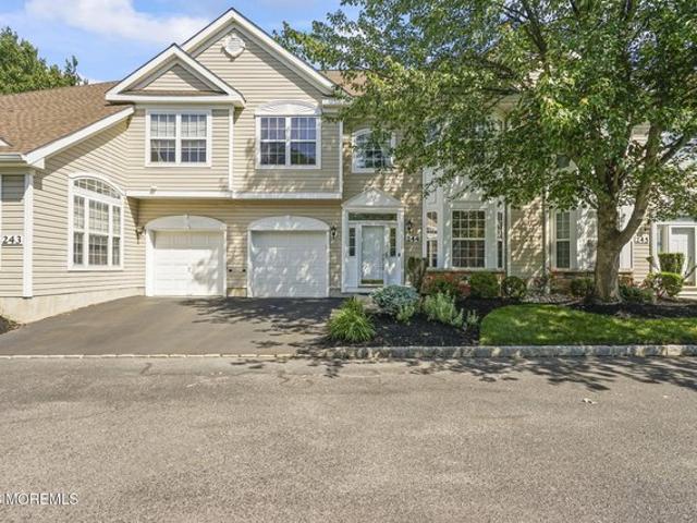 244 Shinnecock Dr, Manalapan, NJ 07726