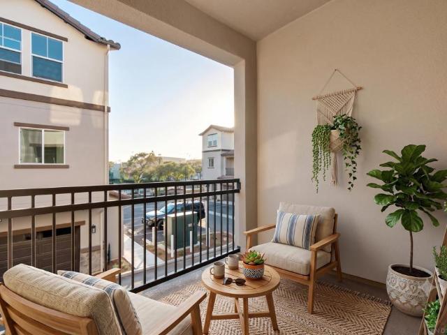 244 Pico Avenue 15