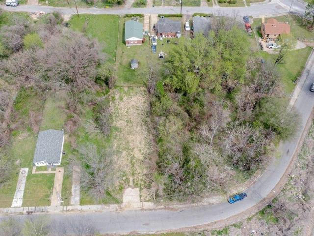 244 w davant ave