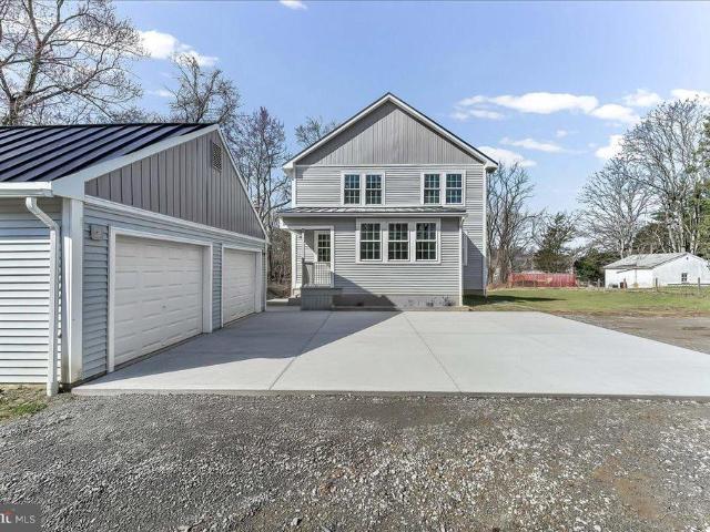 244 W Summit Avenue