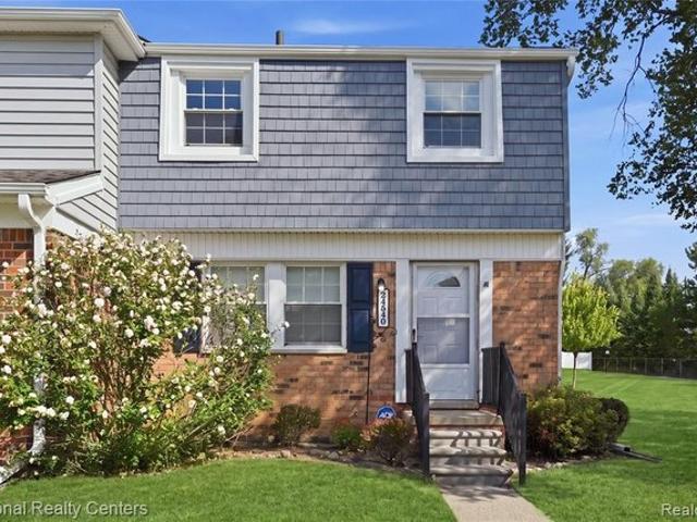 24540 Olde Orchard St Unit 29, Novi, MI 48375