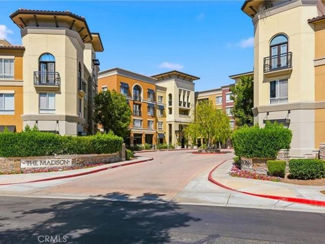 24545 Town Center Dr Apt 5401, Valencia, CA 91355