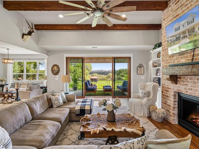 2454 McKinney Loop