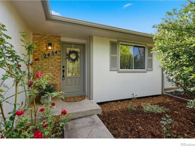 2454 Leghorn Drive