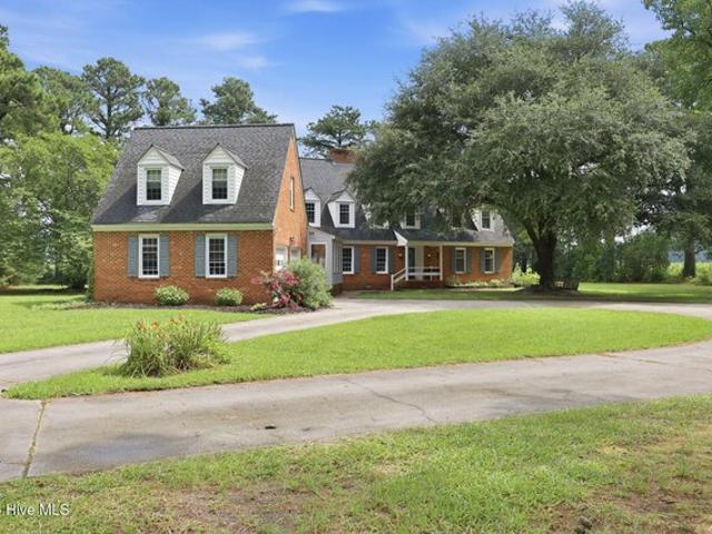 2454 Peartree Rd, Elizabeth City, NC 27909