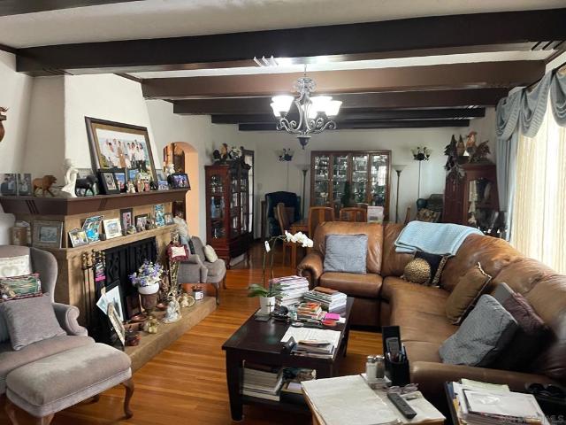 2454 presidio dr