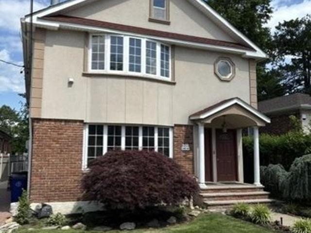2454 th Ave, Little Neck, NY 11362