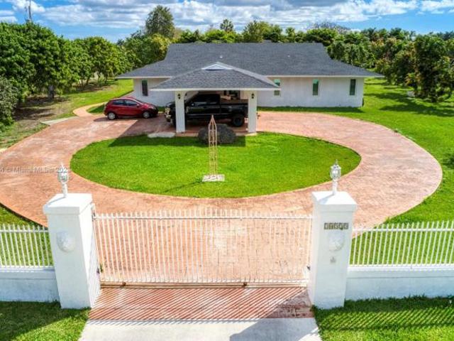 24555 167th Ave SW, Homestead, FL 33031