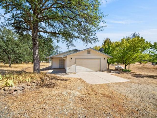 24555 Dersch Rd, Anderson, CA 96007