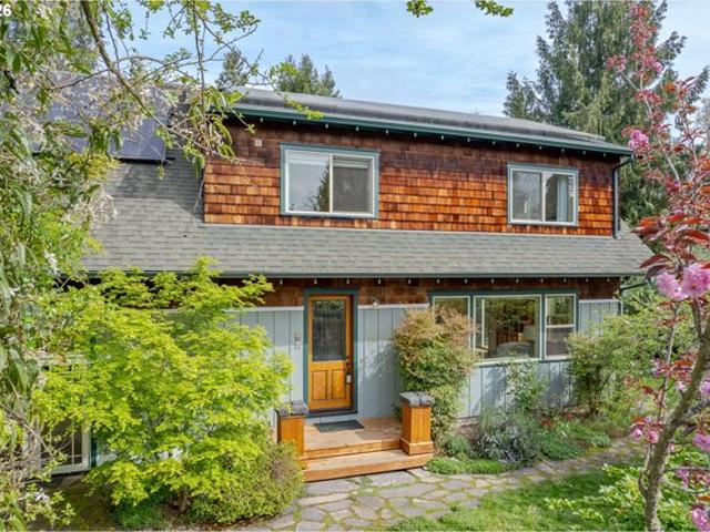 2455 Emerald Aly, Eugene, OR 97403