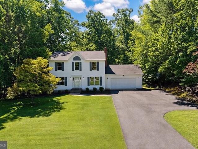 2455 Jurallo Ct, Lusby, MD 20657