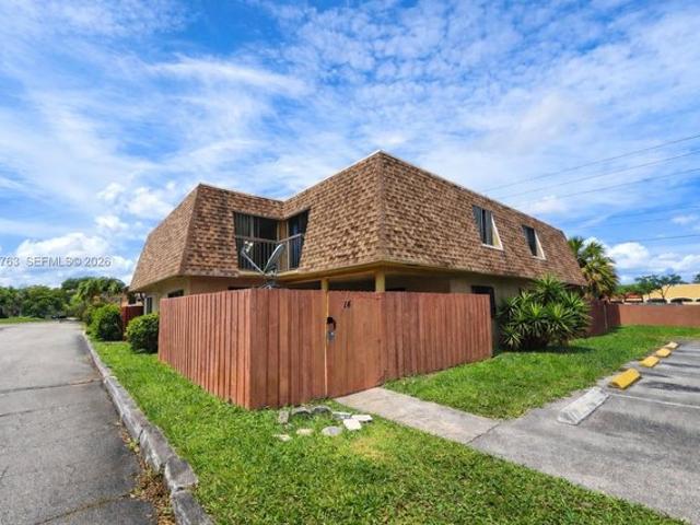 2455 W 67th Pl Unit 10 14, Hialeah, FL 33016