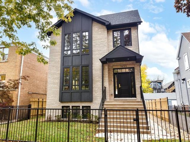 2455 W Belle Plaine Ave, Chicago, IL 60618