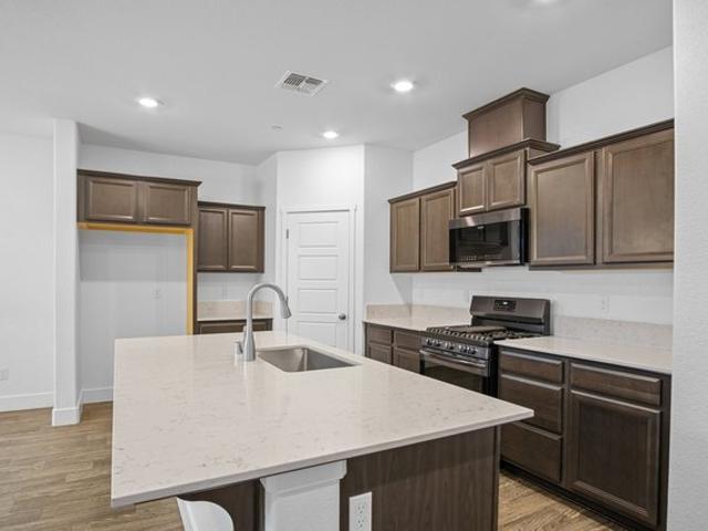 2455 2 Explorador Dr, Merced, CA 95340