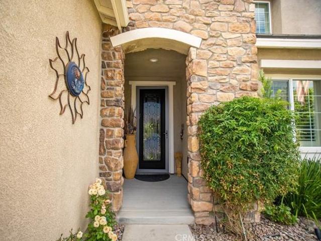 24565 Round Meadow Dr, Menifee, CA 92584