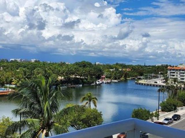 2457 Collins Ave #606, Miami Beach, FL 33140