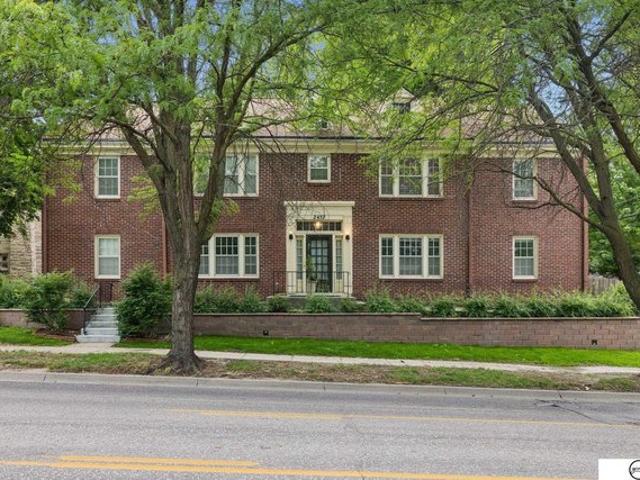 2457 S 27th St Unit A, Lincoln, NE 68502