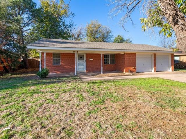 2458 Campus Ct, Abilene, TX 79601
