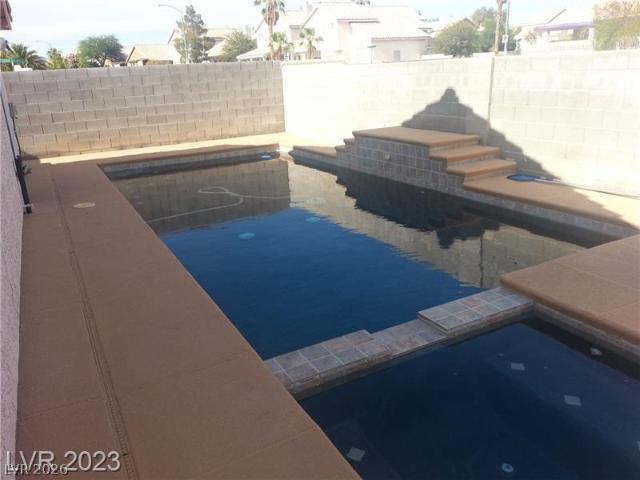 2458 color canyon way