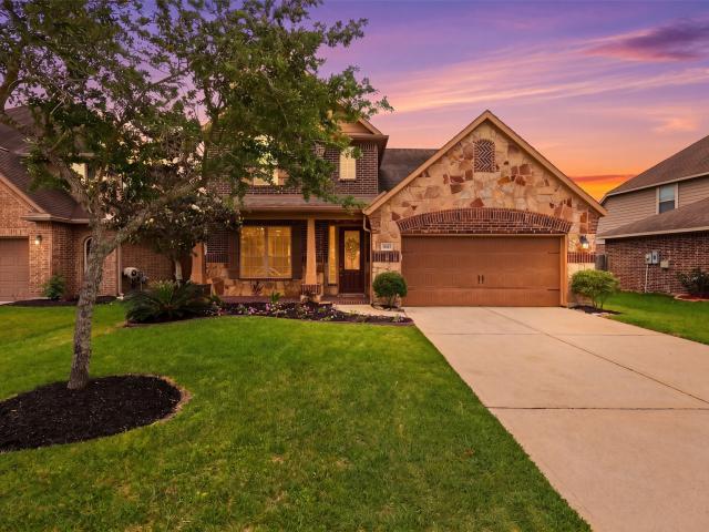 2458 Porto Way