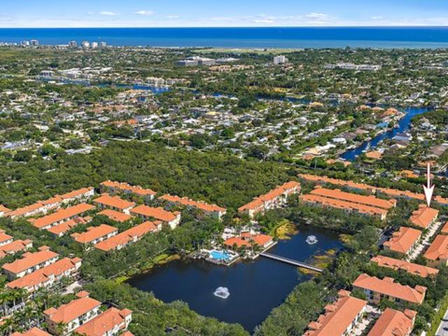 2458 San Pietro Cir, Palm Beach Gardens, FL 33410