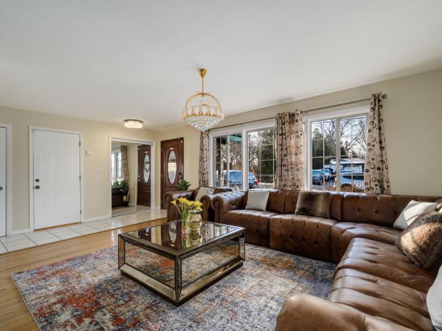 2458 Seminary Avenue