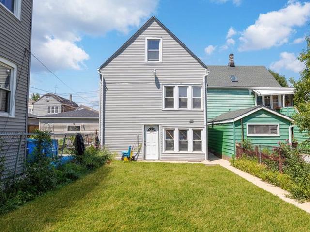 2458 W 45th Pl, Chicago, IL 60632