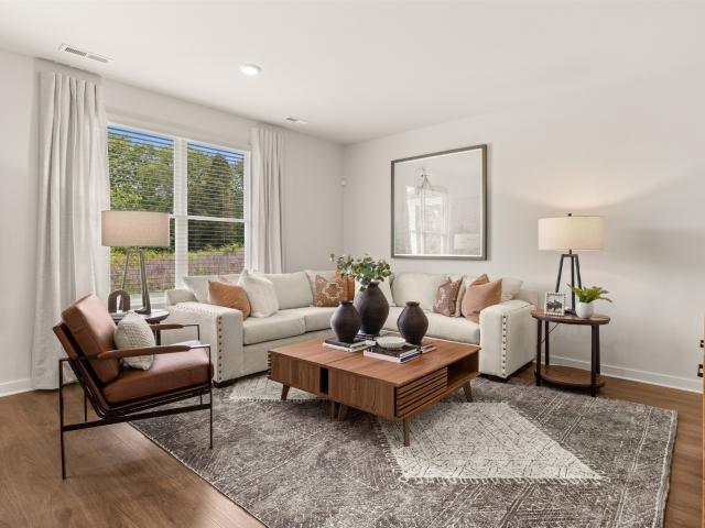 2458 Williams Ridge Dr