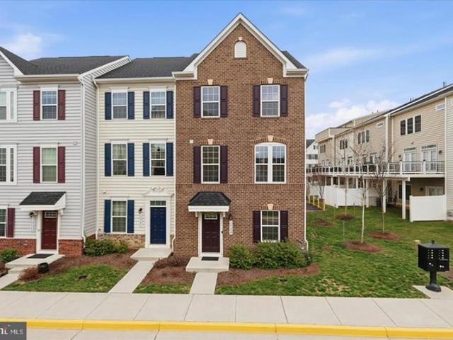 24594 Laurel Lake Ter, Sterling, VA 20166