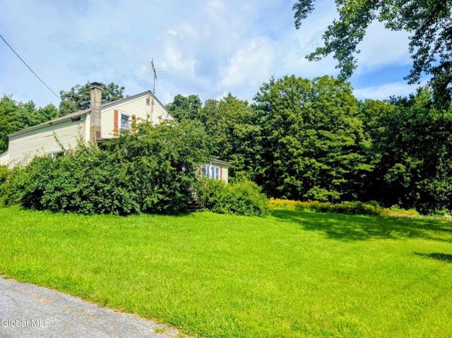 2459 Nys Route 9N, Crown Point, NY 12928