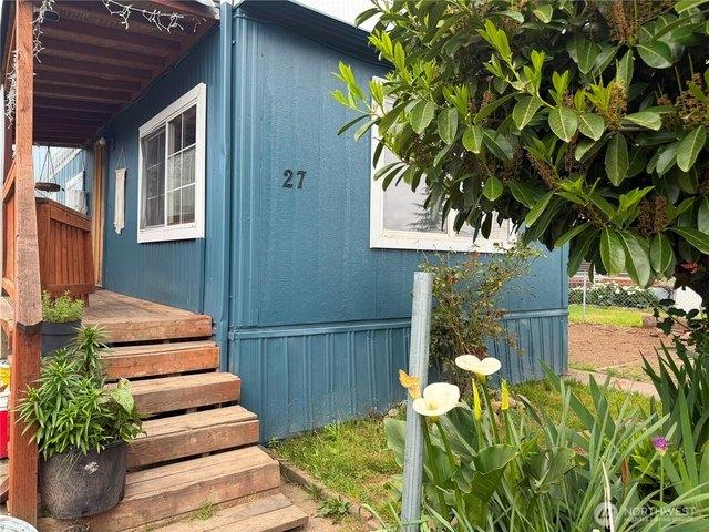 24500 Russell Rd Trlr 27, Kent, WA 98032