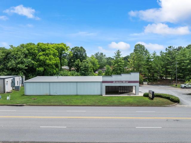 2450 Mall Rd