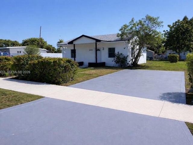 2450 NW 157th Street Rd, Miami Gardens, FL 33054