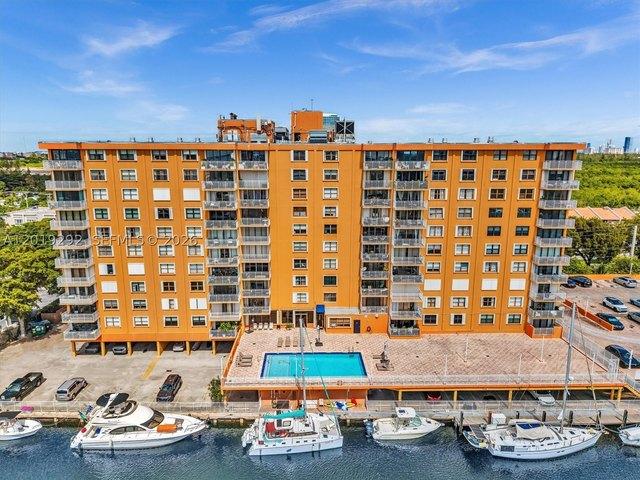2450 NE 135th St Apt 201, North Miami, FL 33181