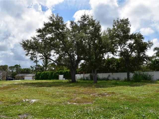 2450 Alamander Ave, Englewood, FL 34223 | MLS #N6139