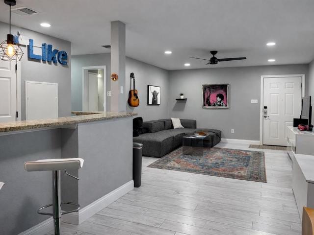 2450 Ashdale Dr # 210