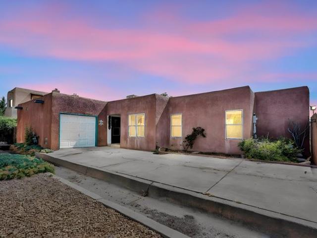 2450 Calle Contessa, Santa Fe, NM 87505